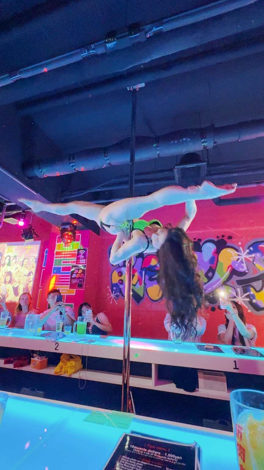 Muscle Girls Bar in Tokyo: 7 Things You Need to Know Before Visiting